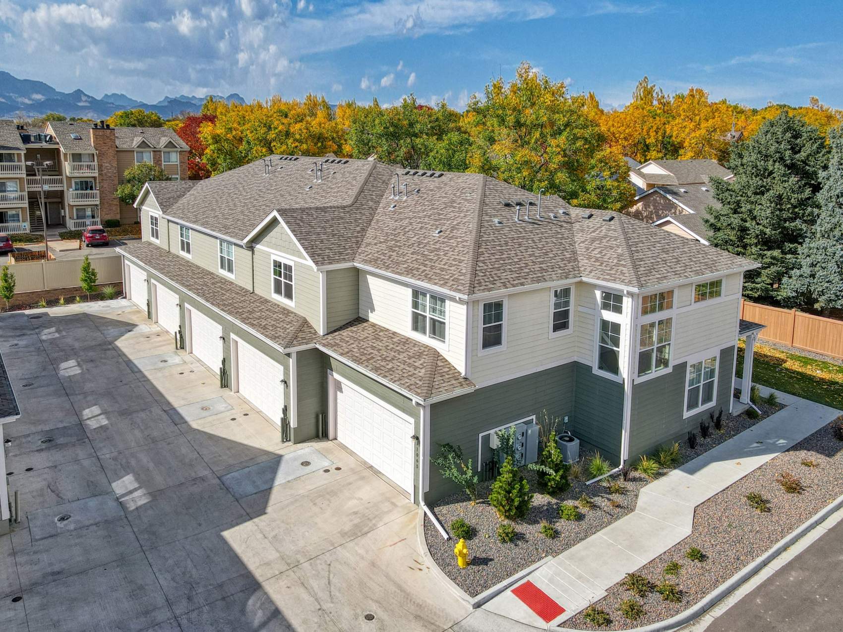 Modern Roof Co Denver CO - Commercial Roofing Contractor